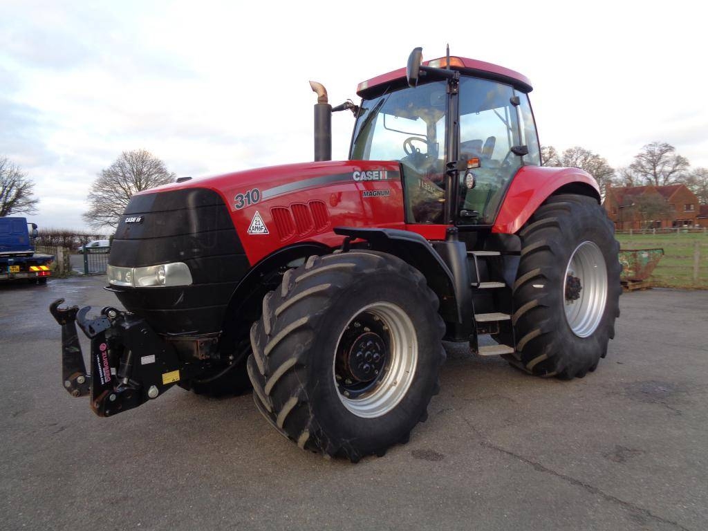 Case IH Magnum 310 - Tractors - Agriculture - Mark Hellier
