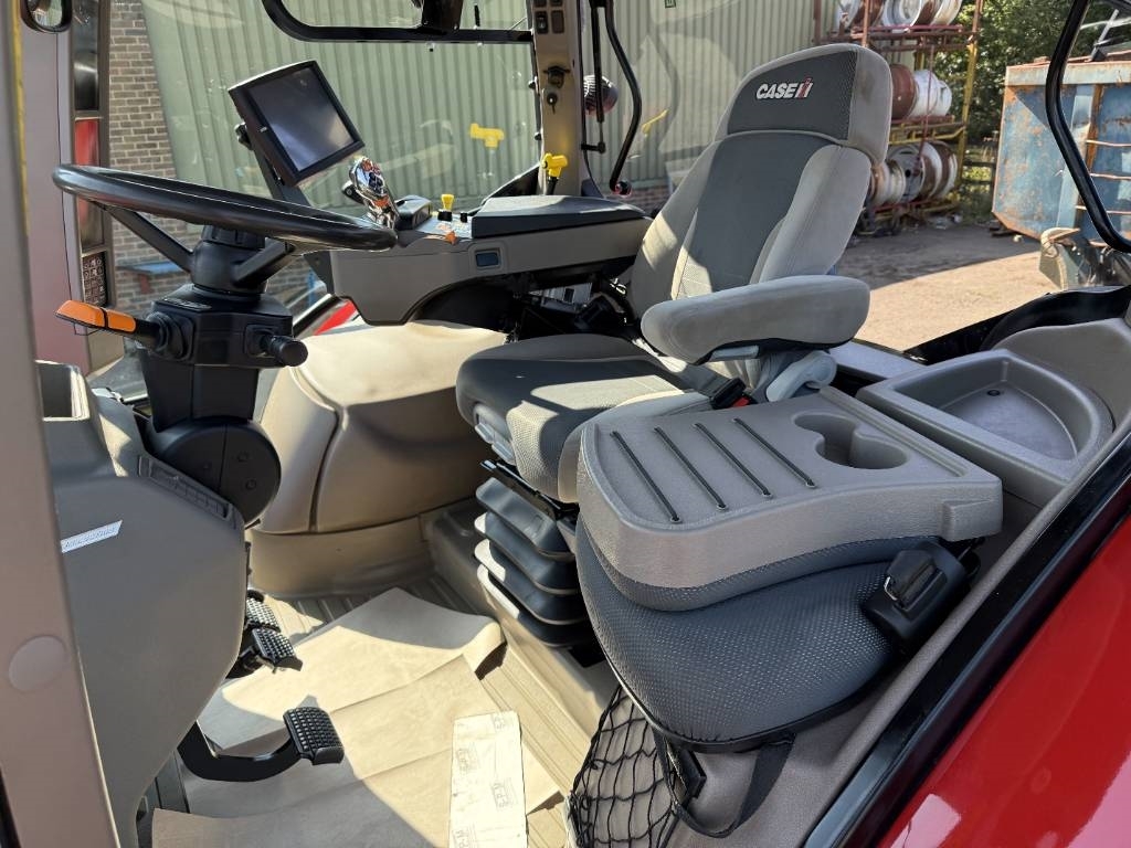 Case IH Maxxum 145 CVX - Tractors - Agriculture - Mark Hellier