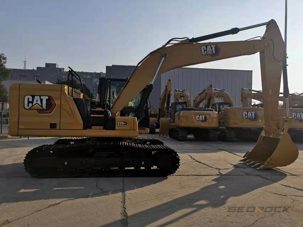 CAT 320 GC