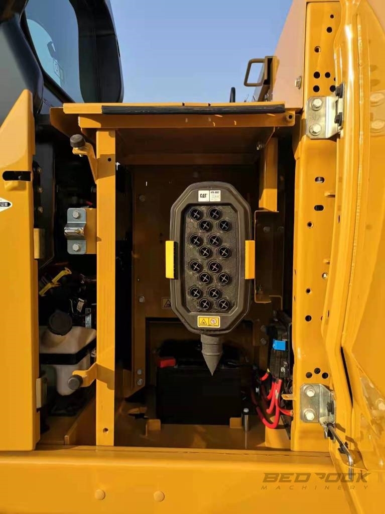 CAT 320 GC