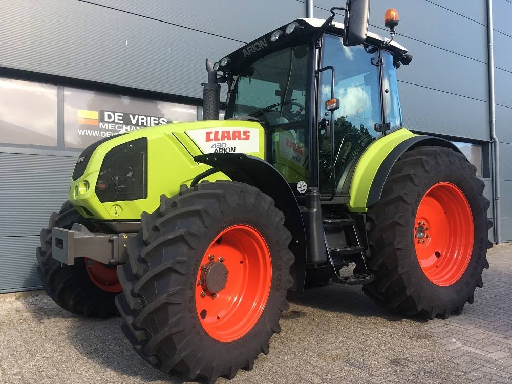 CLAAS Arion 430 CIS - Tractors - Agriculture - Kamps de wild