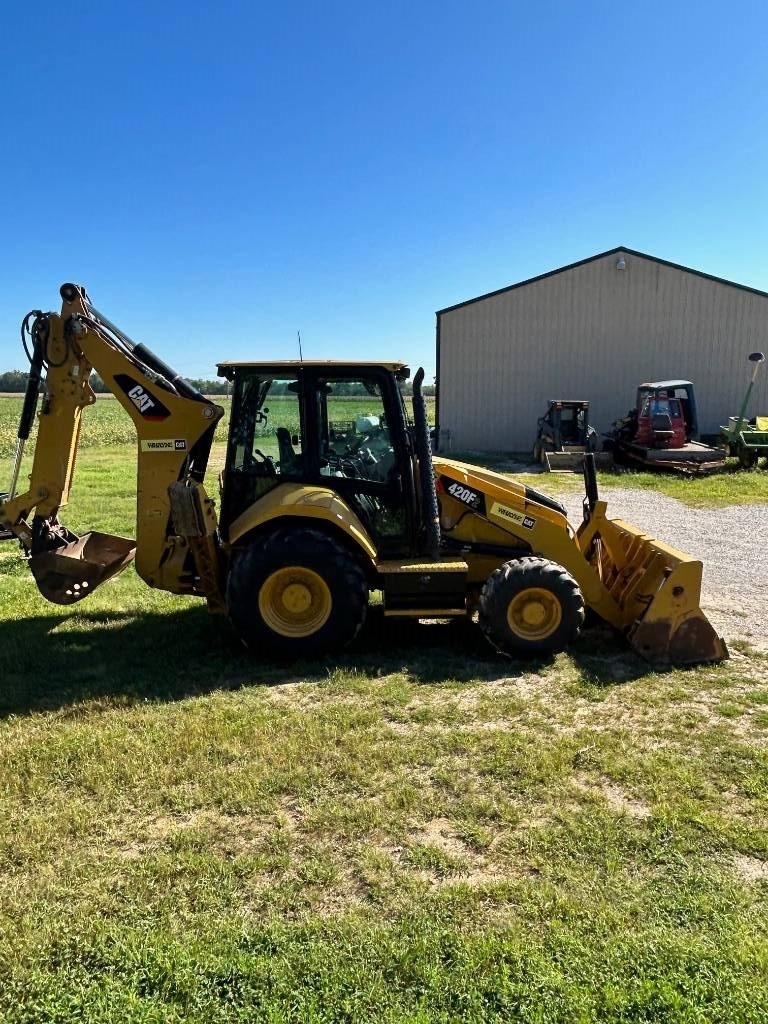 CAT 420 F2 ST