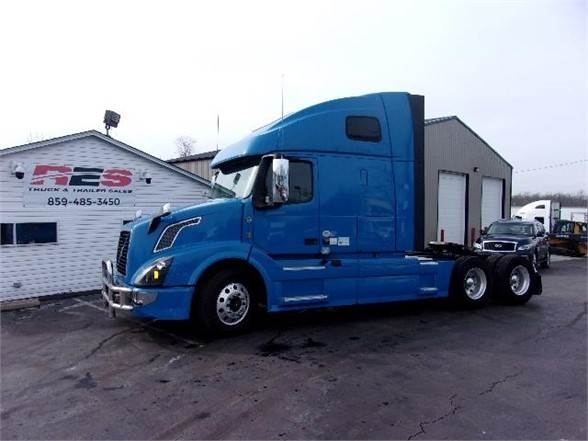 Volvo VNL64T670