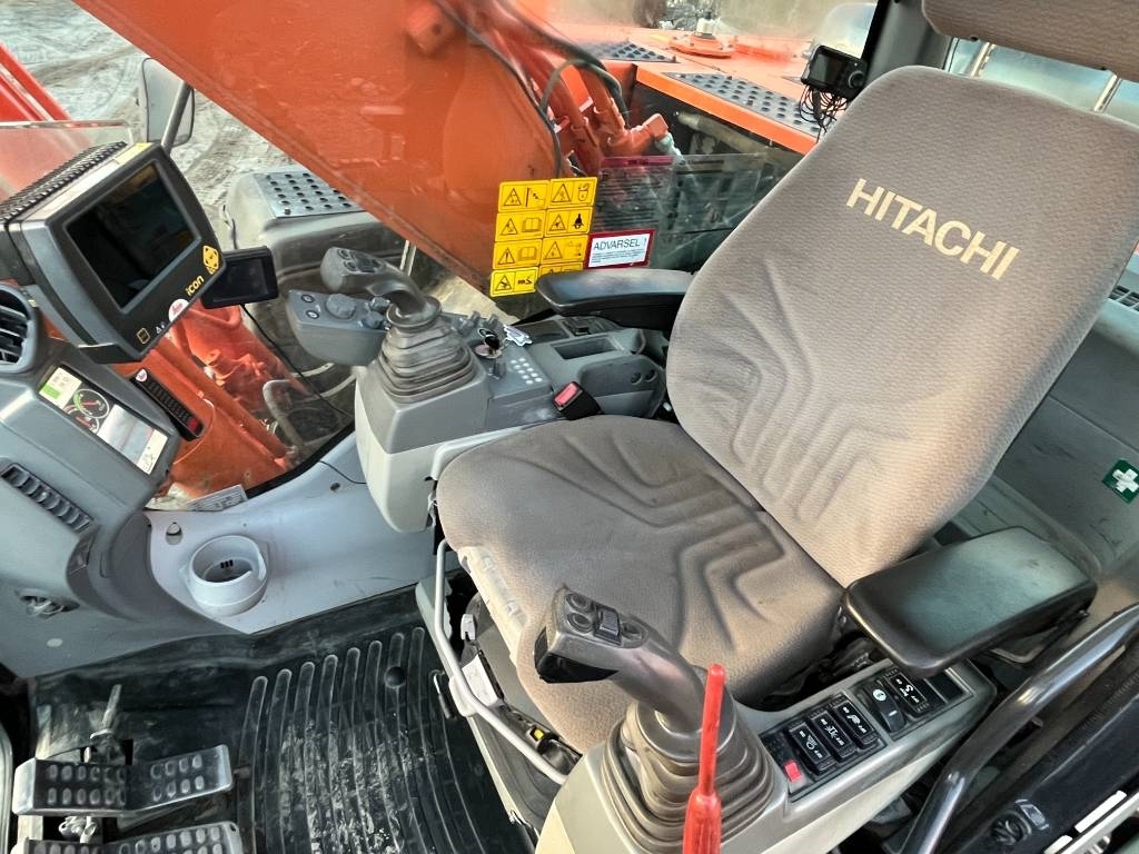 Hitachi ZX 250 LC-5B - Beltegraver - Anlegg - Nasta AS