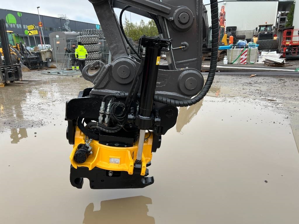 Buy Used Volvo EC 250 EL Crawler Excavator for sale in Stockholm ...