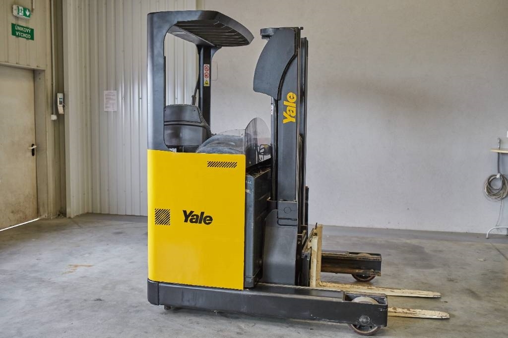 Yale MR14 - Electric counterbalance Forklifts - Material Handling - Yale