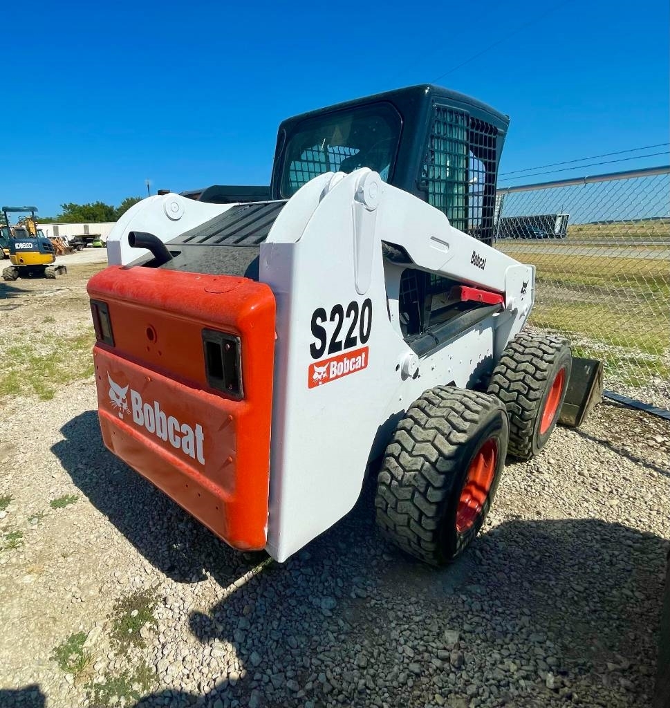 Bobcat S 220