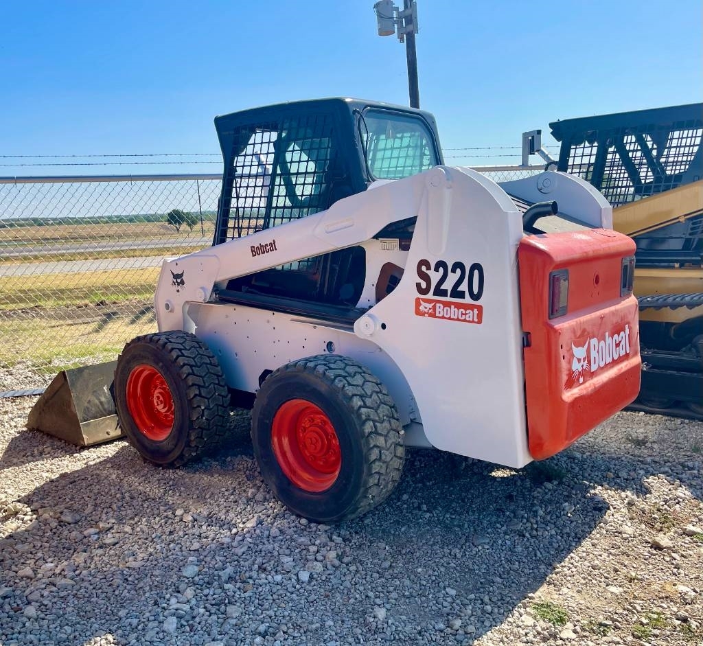 Bobcat S 220