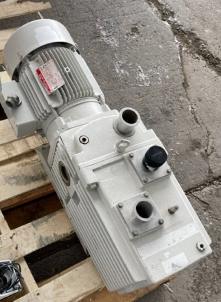 [Other] Leybold-Heraeus D60A Trivac Pump D60A