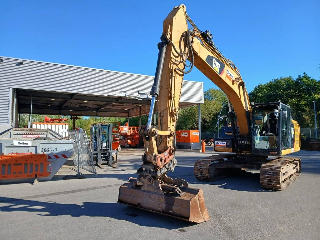 CAT 320EL - Crawler Excavators - Construction Equipment - Boels