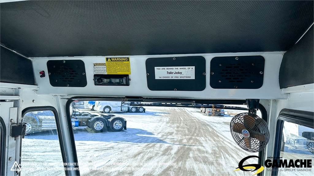 Capacity TJ9000 YARD SPOTTER SHUNTER