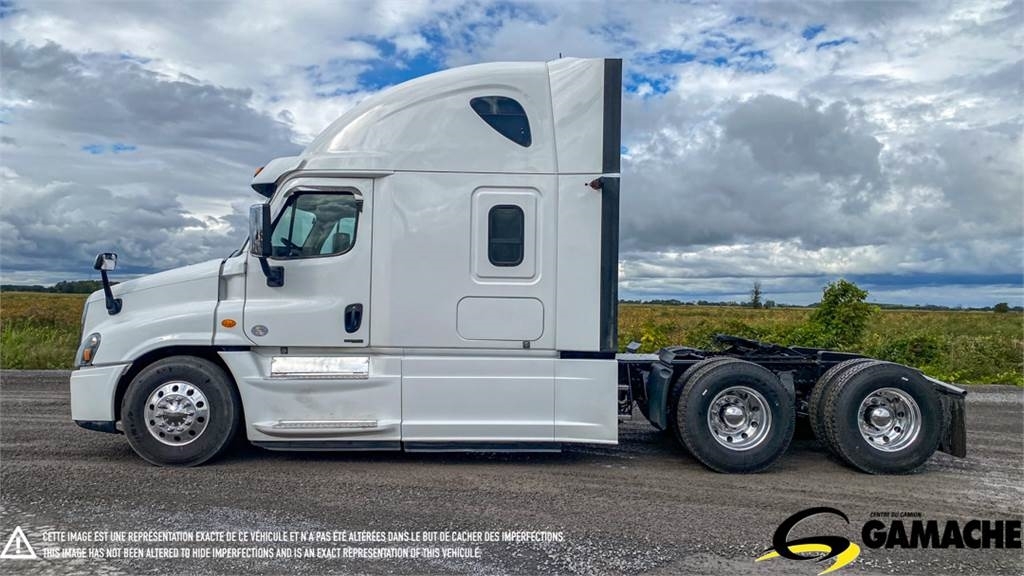 Freightliner CASCADIA HIGHWAY / SLEEPER TRUCK / TRACTOR