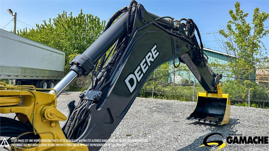 John Deere 710L BACKHOE LOADER