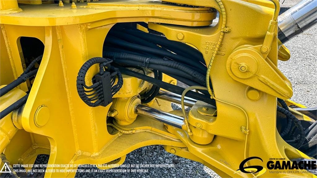 John Deere 710L BACKHOE LOADER