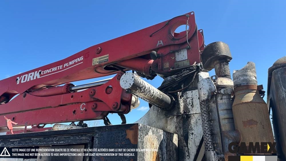 Mack MRU613 PUMP CONCRETE TRUCK