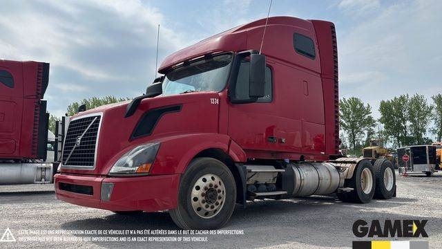 Volvo VNL670 HIGHWAY / SLEEPER TRUCK / TRACTOR