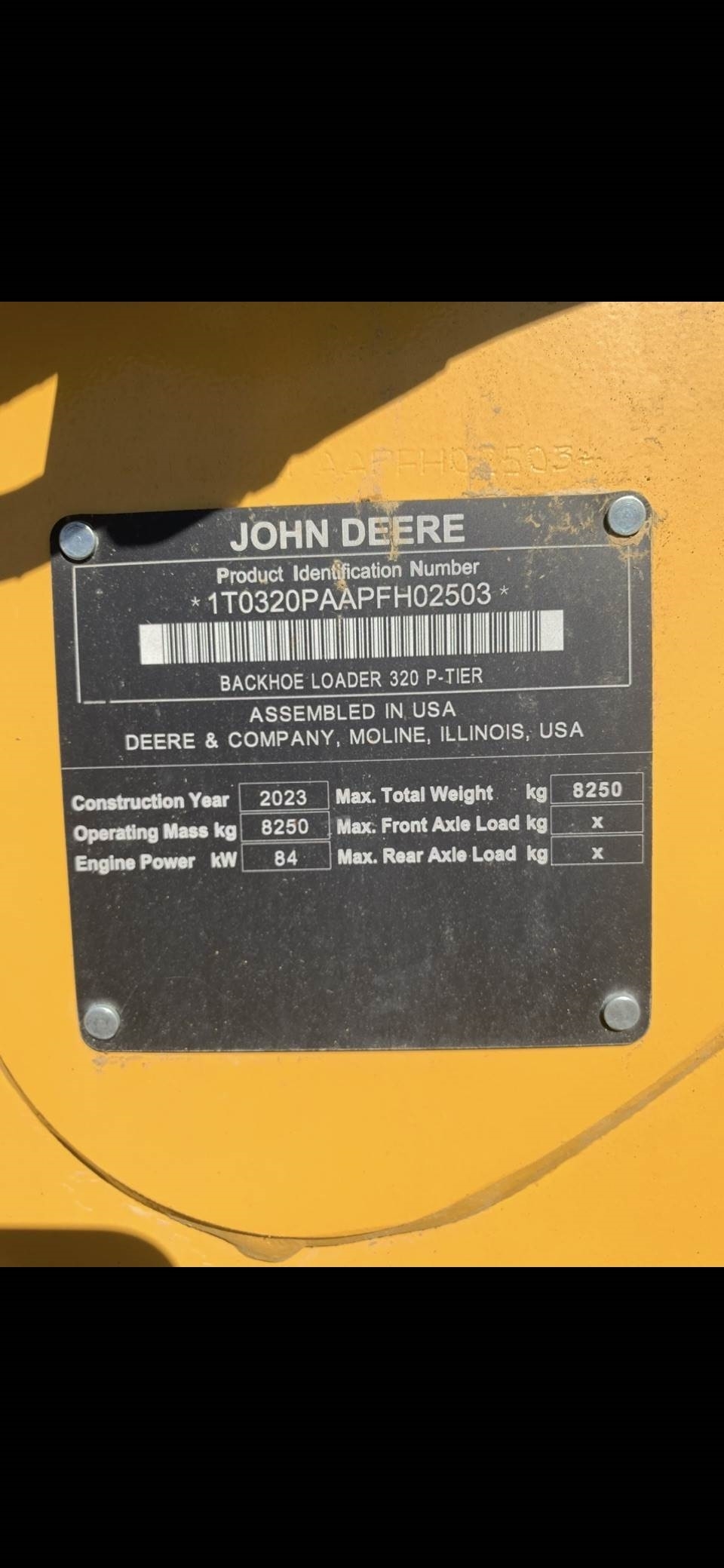 John Deere 320P