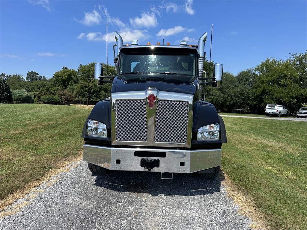 Kenworth T880