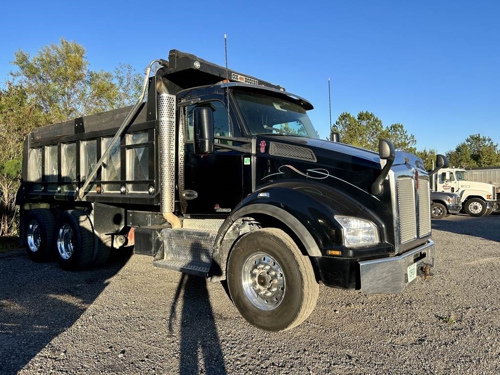Kenworth T880