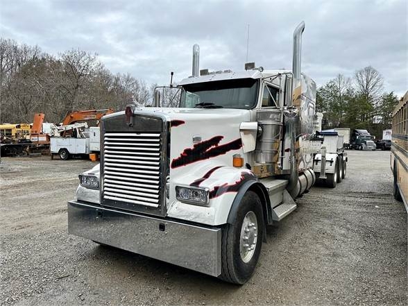 Kenworth W900