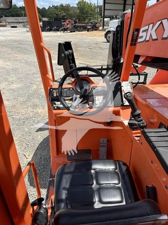 SkyTrak 10054