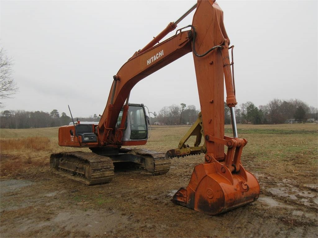Hitachi Used Trackhoes & Excavators For Sale | Ritchie List