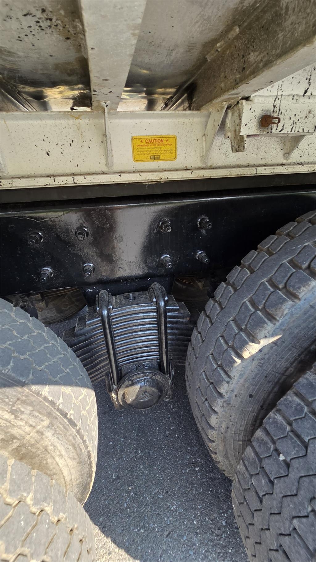 Mack GU713 *** Allison Automatic*** Granite