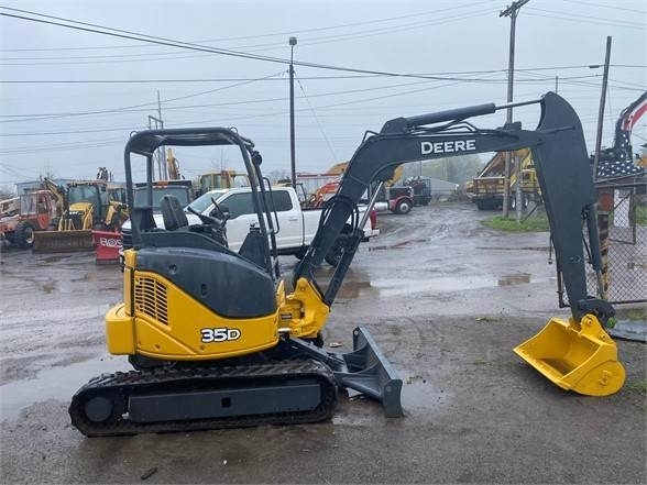 John Deere 35D