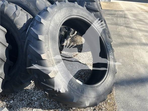 Michelin 380/80R38