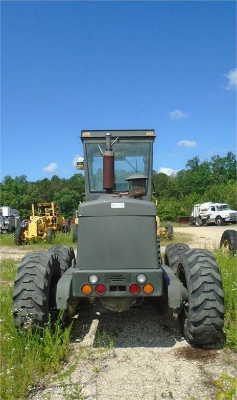 John Deere 570B