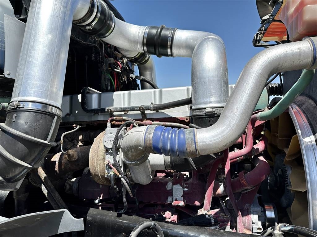 Mack Titan TD713