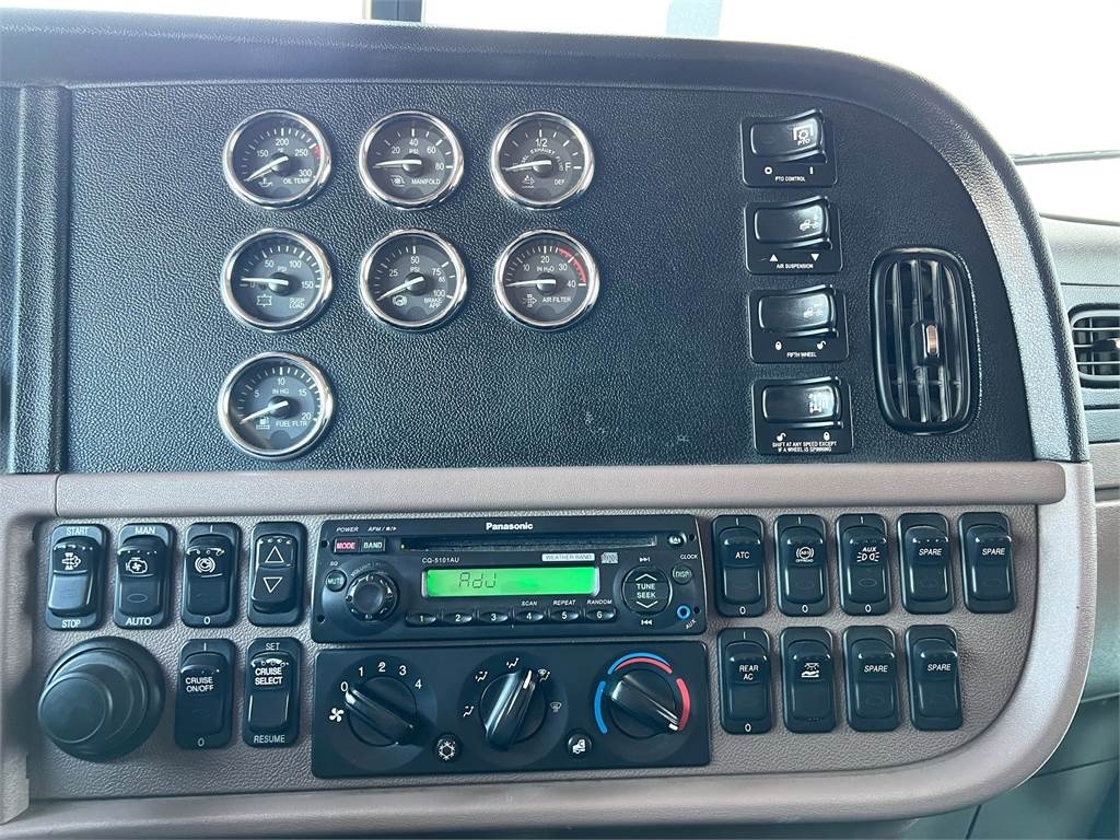 Peterbilt 388