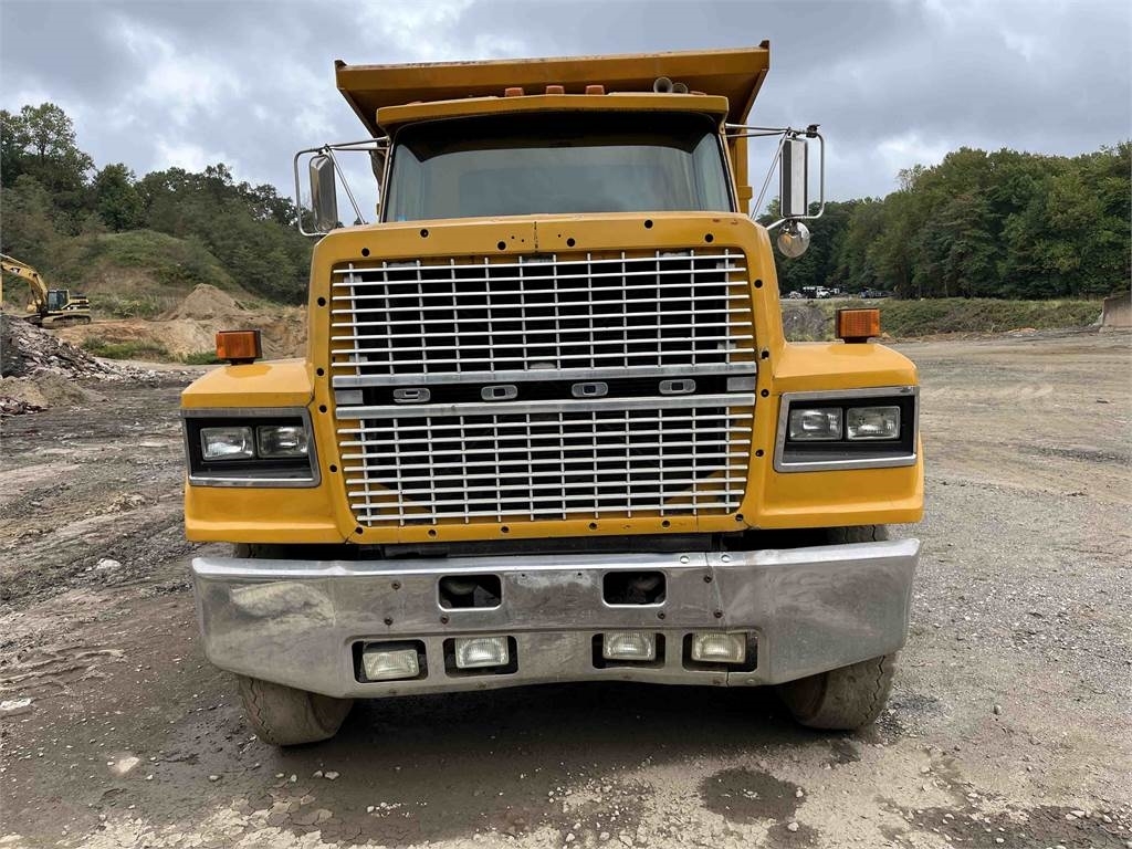 Ford 9000 Heavy Duty Trucks & Truck Trailers For Sale | Ritchie List