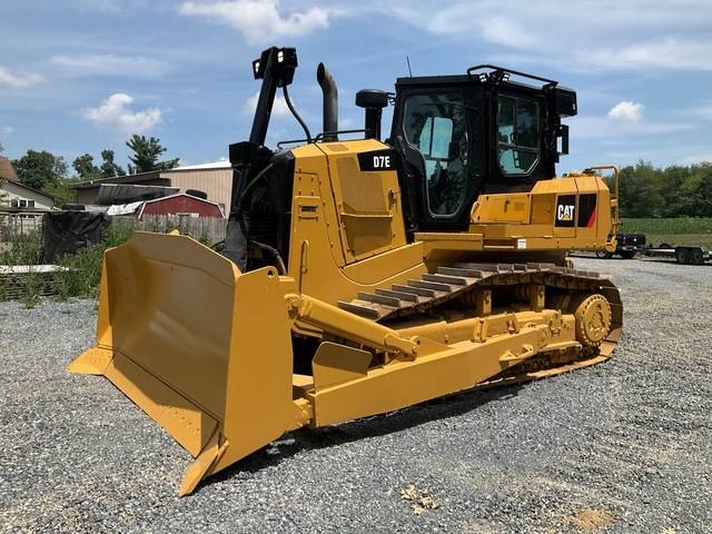 CAT D7E