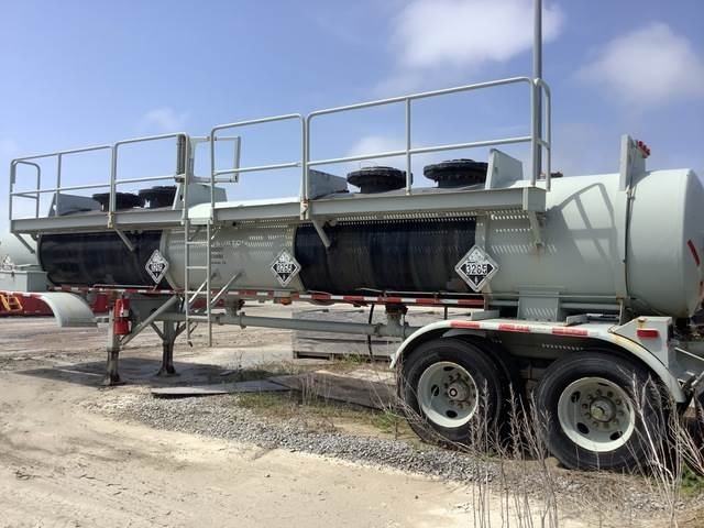 [Other] 4000 gal T/A Acid Tanker Trailer