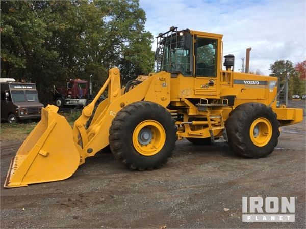 Purchase Volvo L120C wheel loaders, Bid & Buy on Auction - Mascus USA