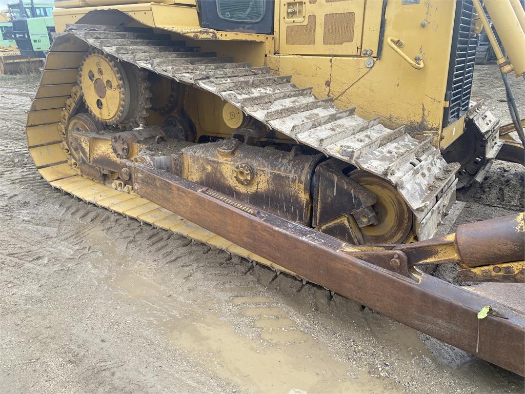 CAT D6R