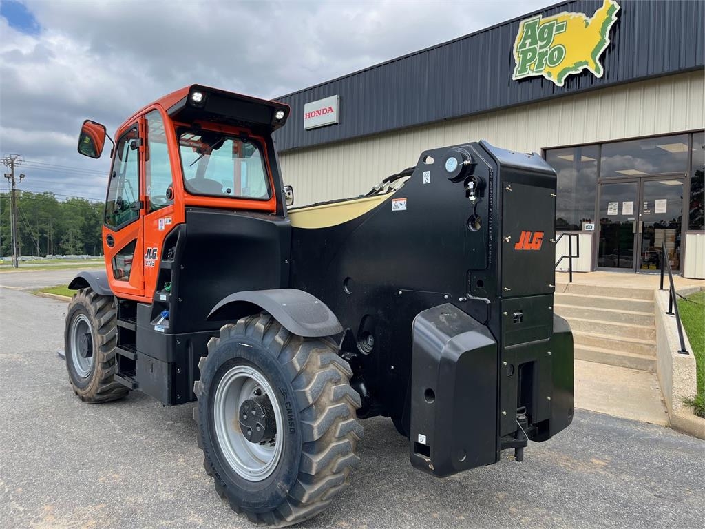 JLG 2733