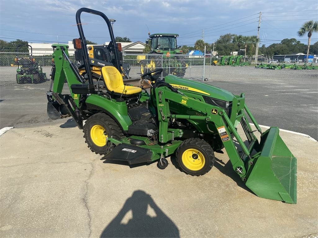 John Deere 1023E
