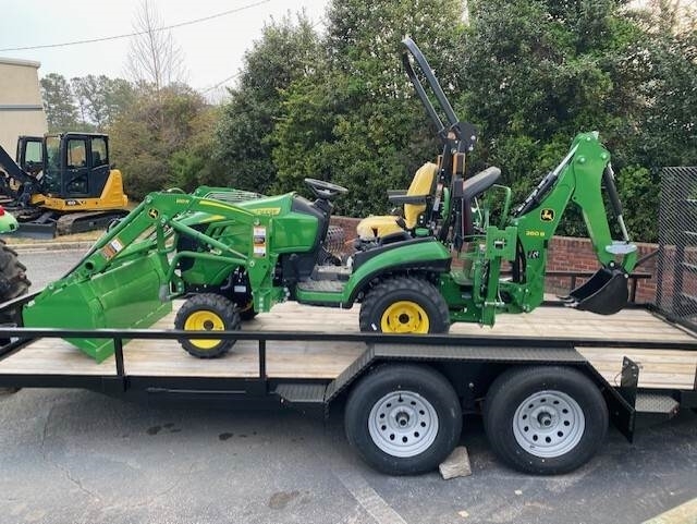 John Deere 1025R TLB AND 18FT LINX TRAILER