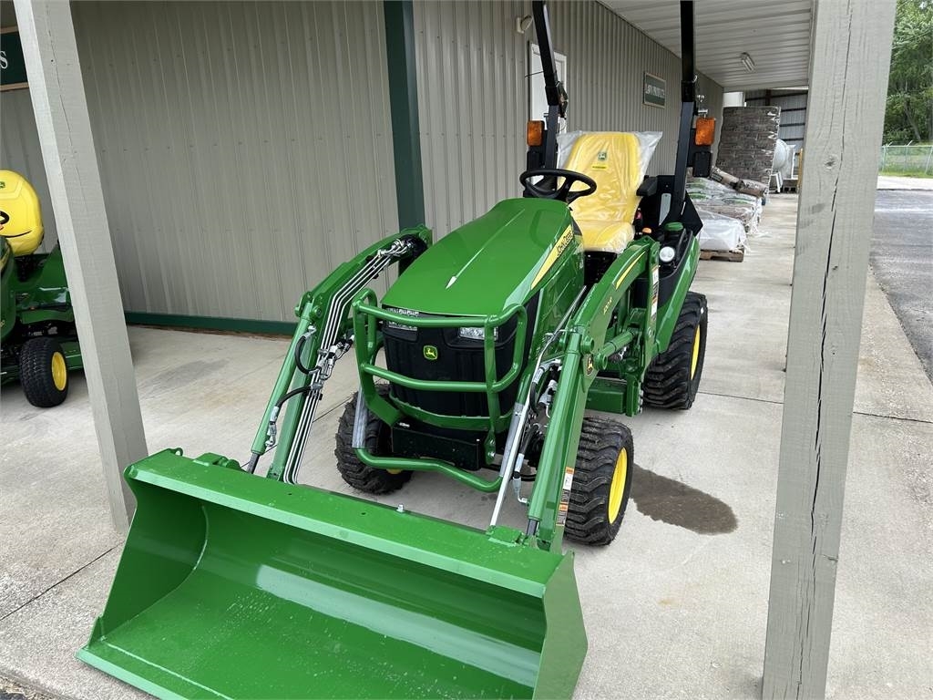 John Deere 1025R