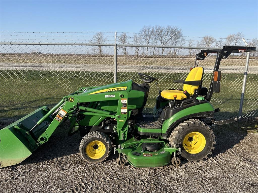 John Deere 1025R
