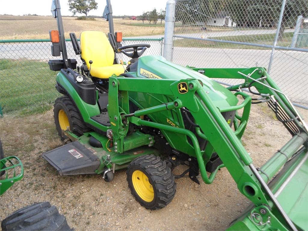 John Deere 1025R