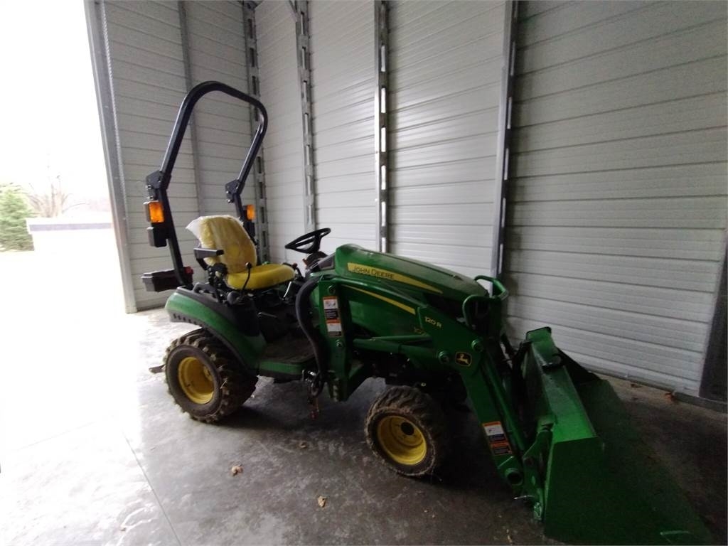 John Deere 1025R