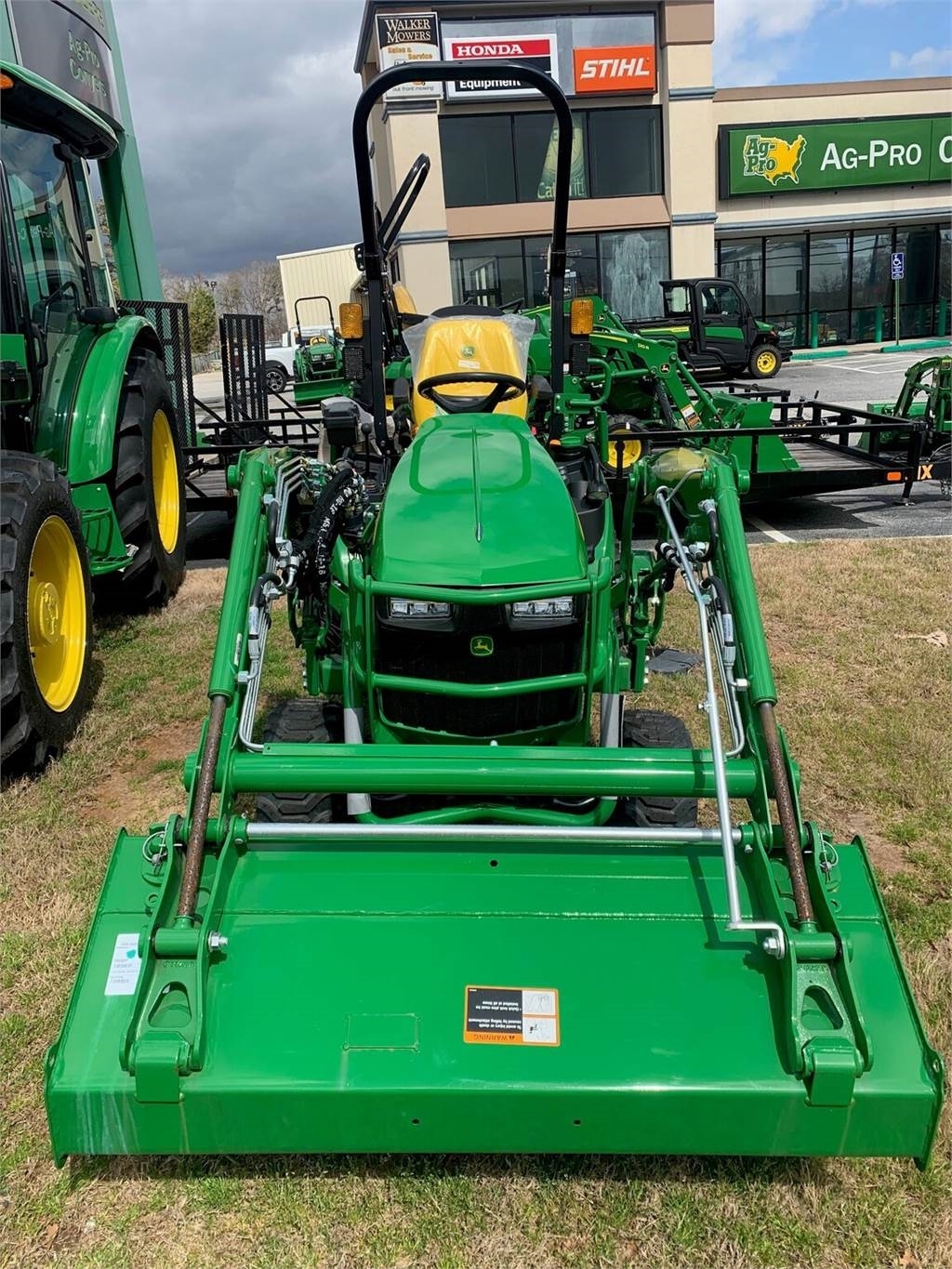 John Deere 1025R