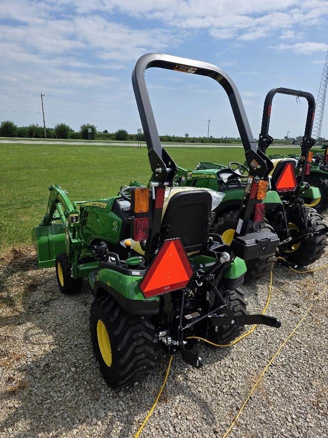 John Deere 1025R