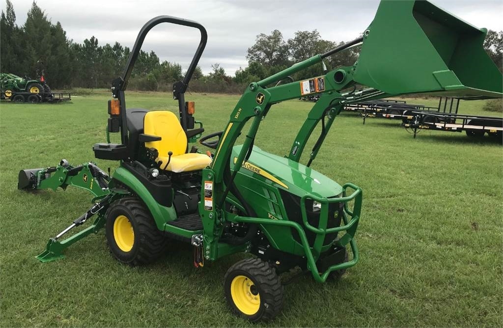 John Deere 1025R TLB