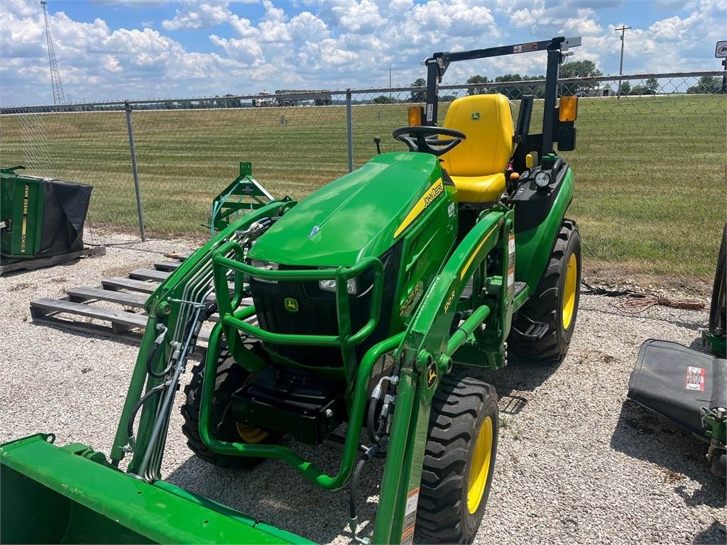 John Deere 2025R