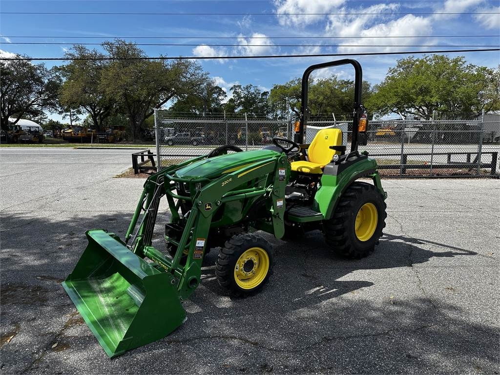 John Deere 2032R
