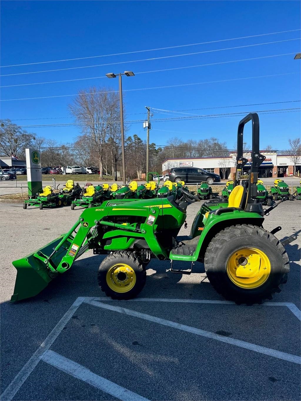 John Deere 3025E